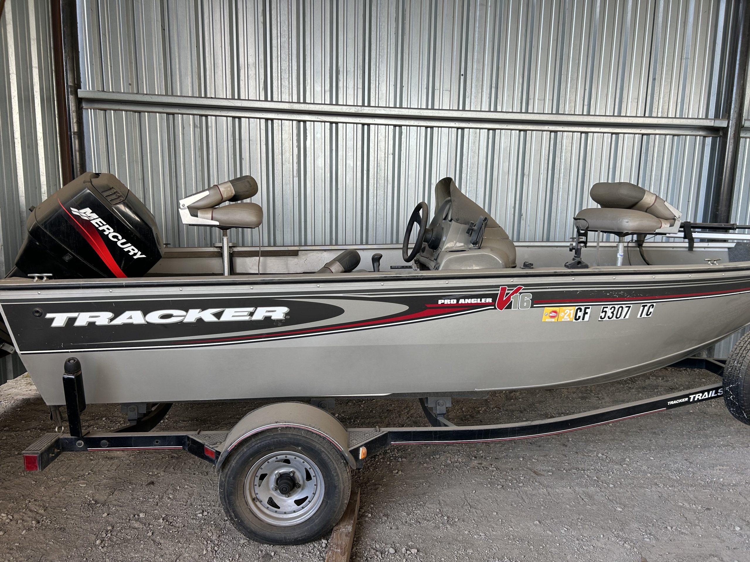 2003 Bass Tracker Pro V16 – Str8Up Toy Trader
