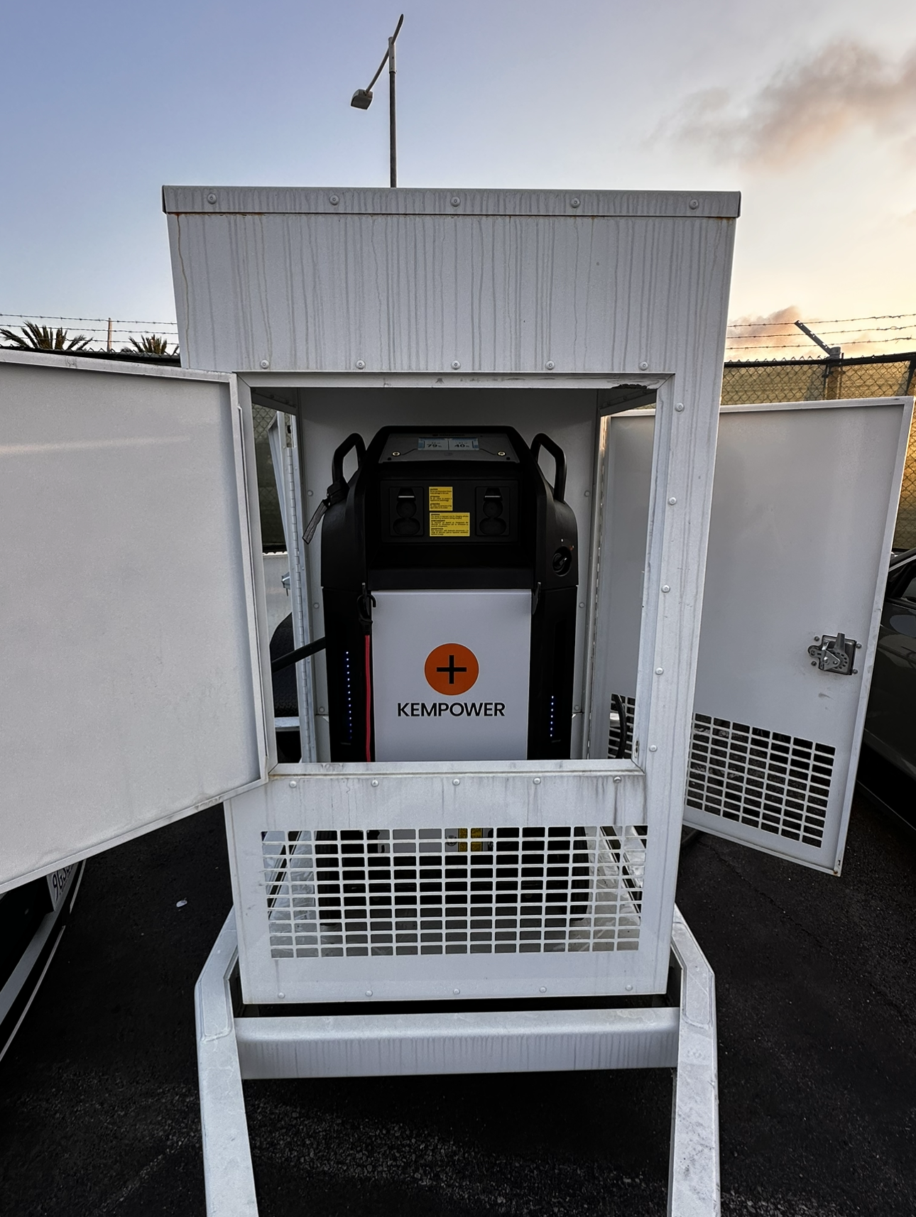 Mobile DC Fast Charger* – Str8Up Toy Trader