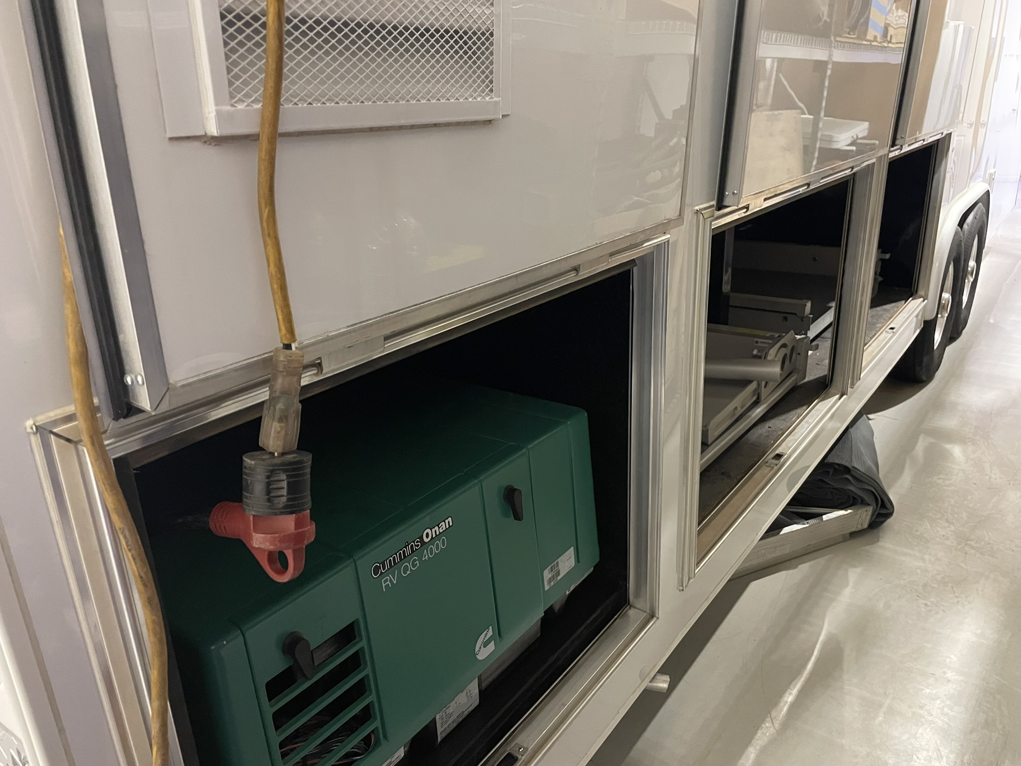 Progressive Enclosed Trailer – Str8Up Toy Trader