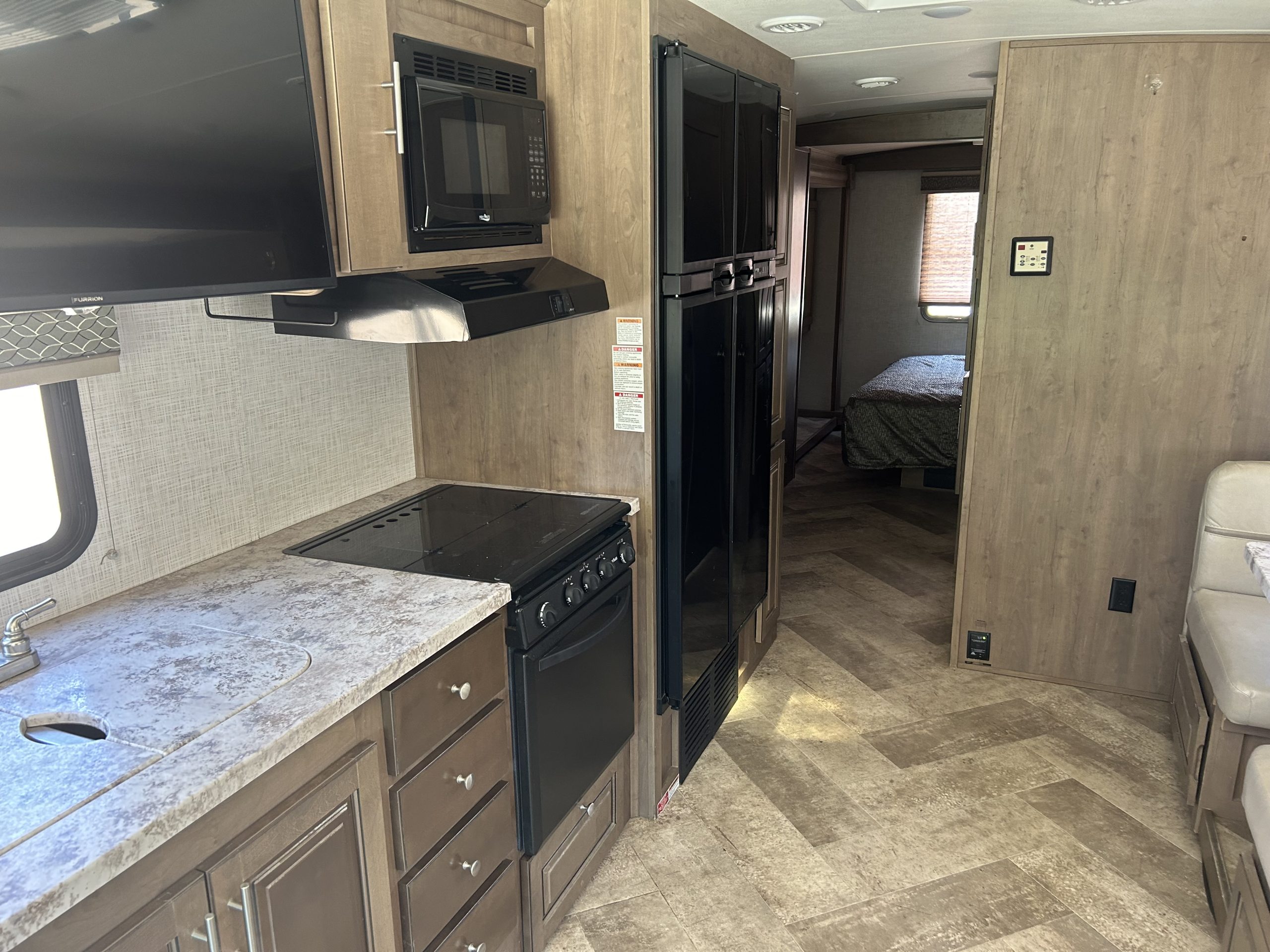 2018 Georgetown GT3 only 7,700 miles! – Str8Up Toy Trader