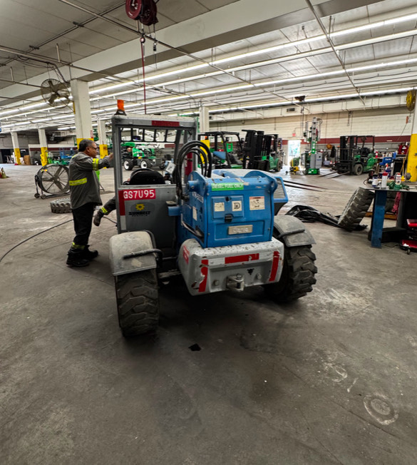 2014 Genie 5k Reach Forklift – Str8Up Toy Trader