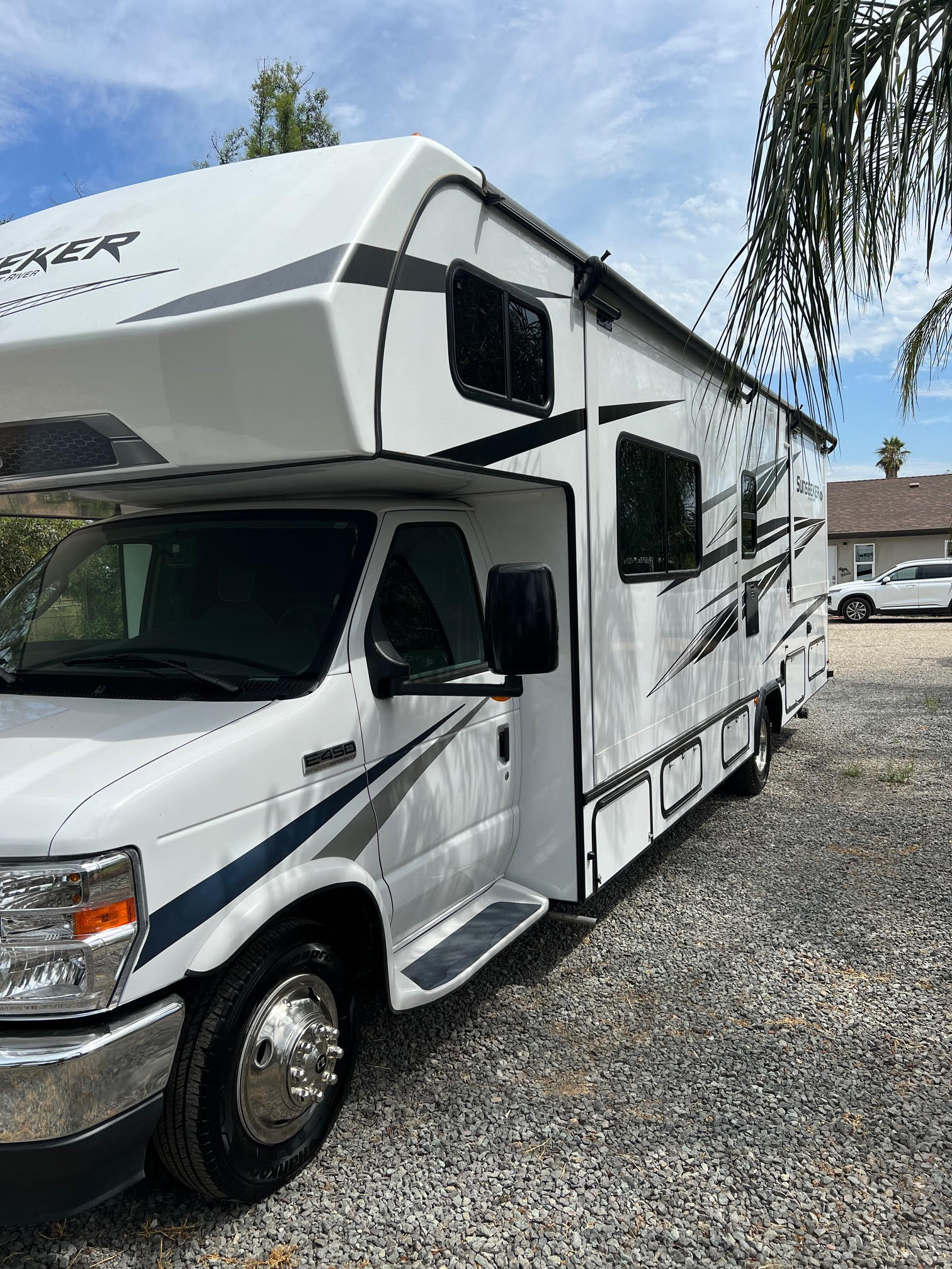 2022 Forest River Sunseeker 2860 – Str8Up Toy Trader