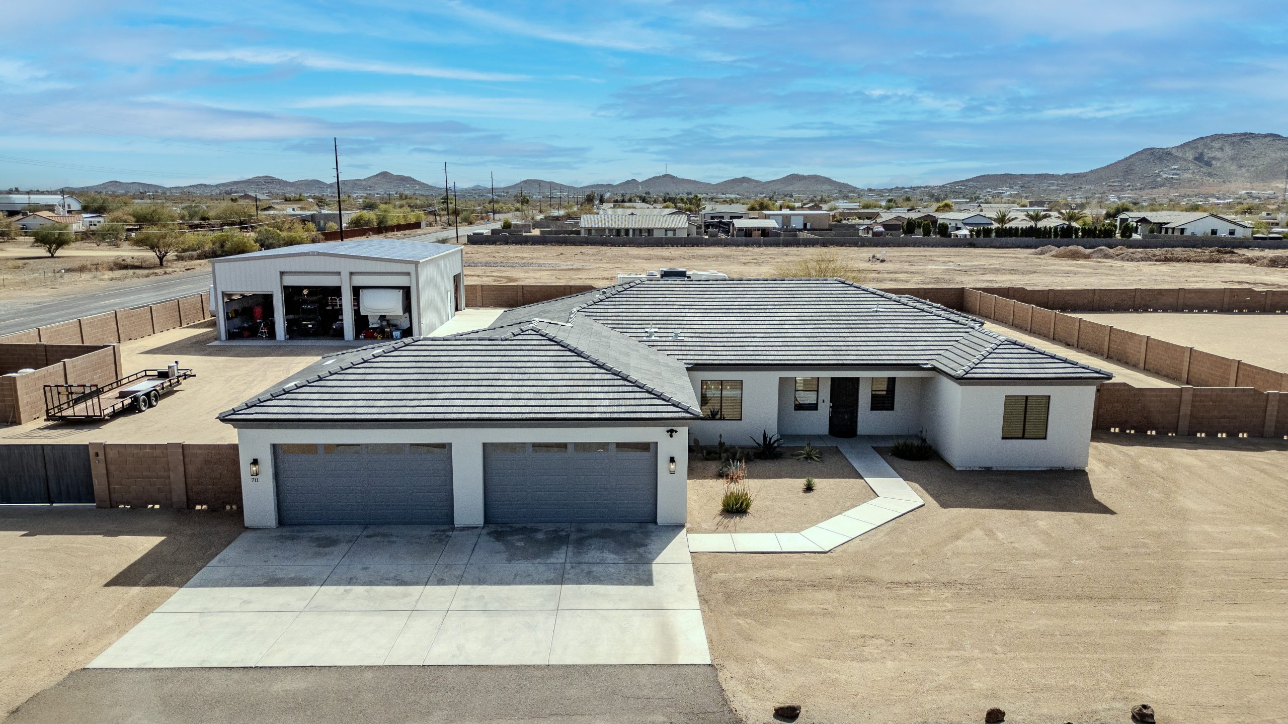 Spacious Home on 1 Acre with Massive RV Garage – Str8Up Toy Trader