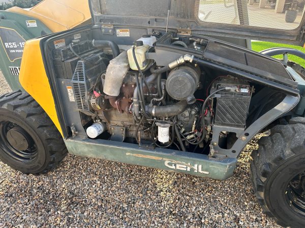 Gehl 19′ Lopro Reach Lift – Str8Up Toy Trader