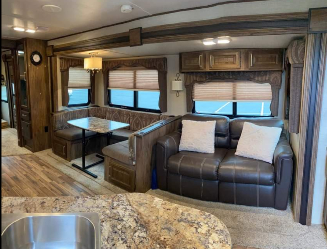 2016 Cougar Travel Trailer w/ Bunk room – Str8Up Toy Trader