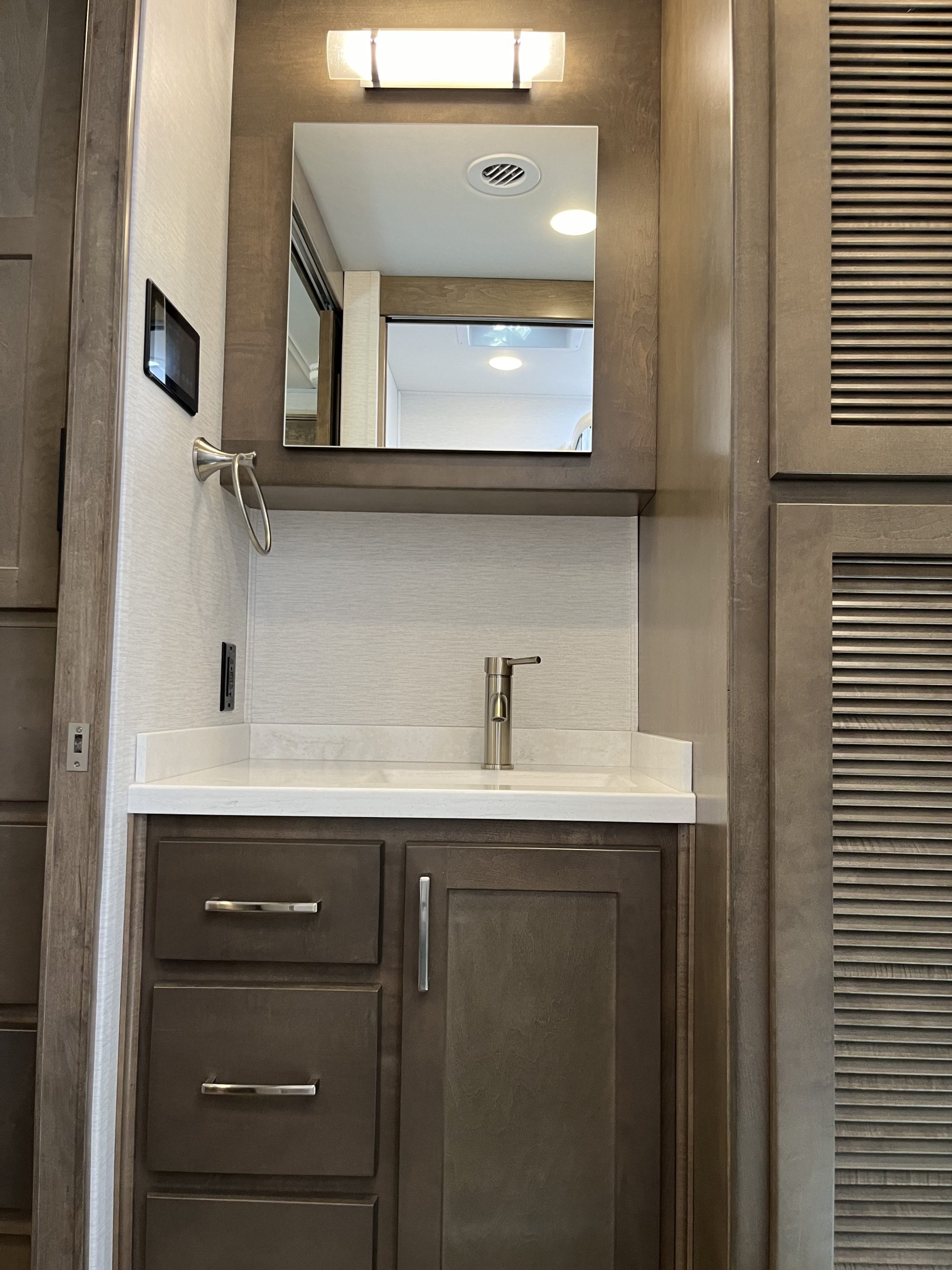 2024 Renegade Valencia 36SB – Str8Up Toy Trader