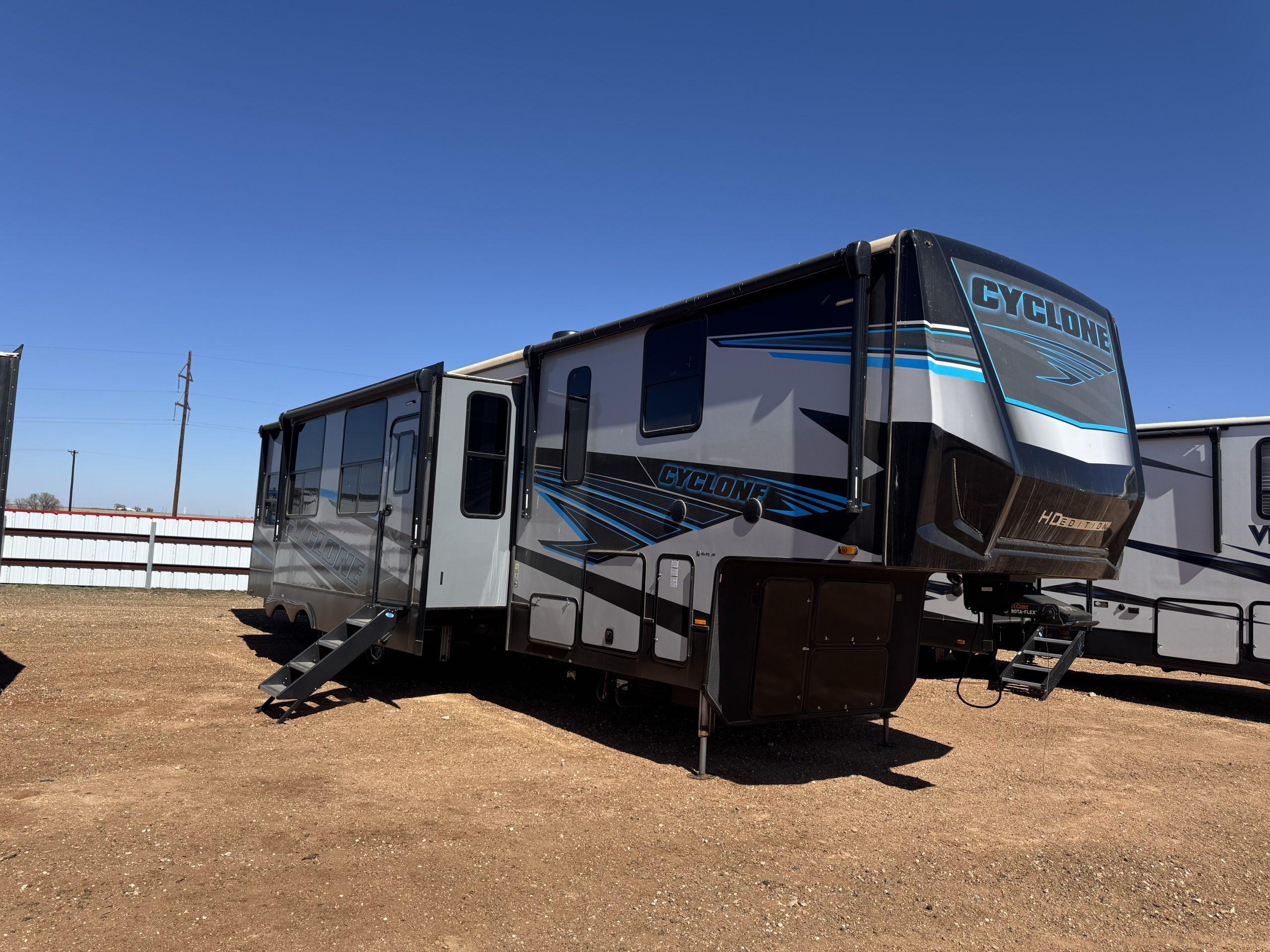 2023 Cyclone 4014C Great price for this toy hauler! – Str8Up Toy Trader