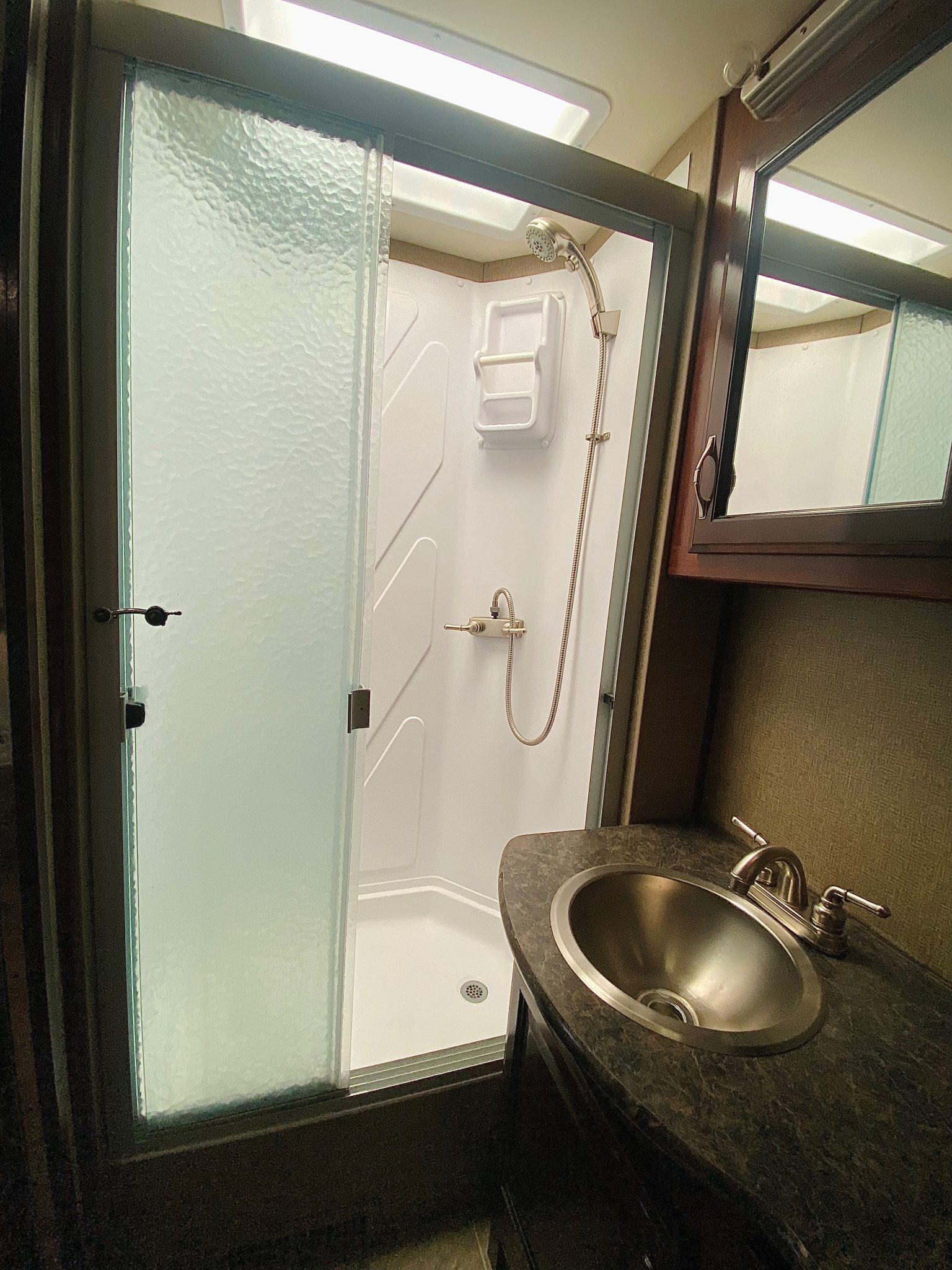 2018 Jamboree 30F RV – Only 11k Miles, Loaded w/ Upgrades, Excellent ...