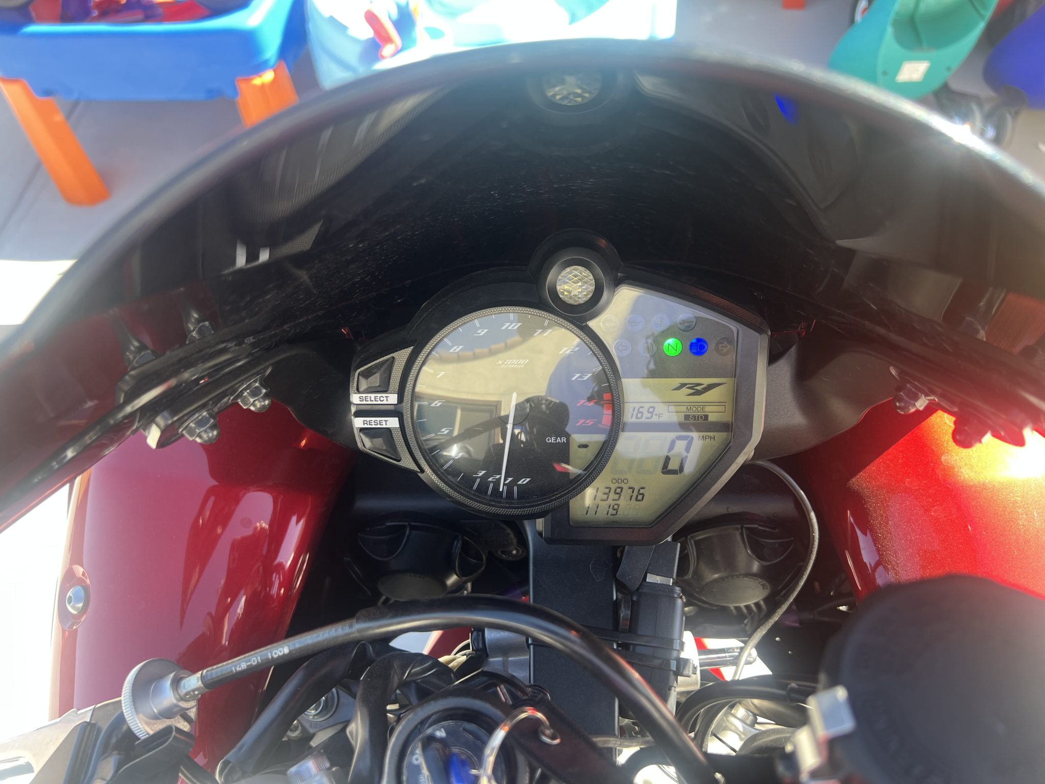 Yamaha R1 – Str8Up Toy Trader