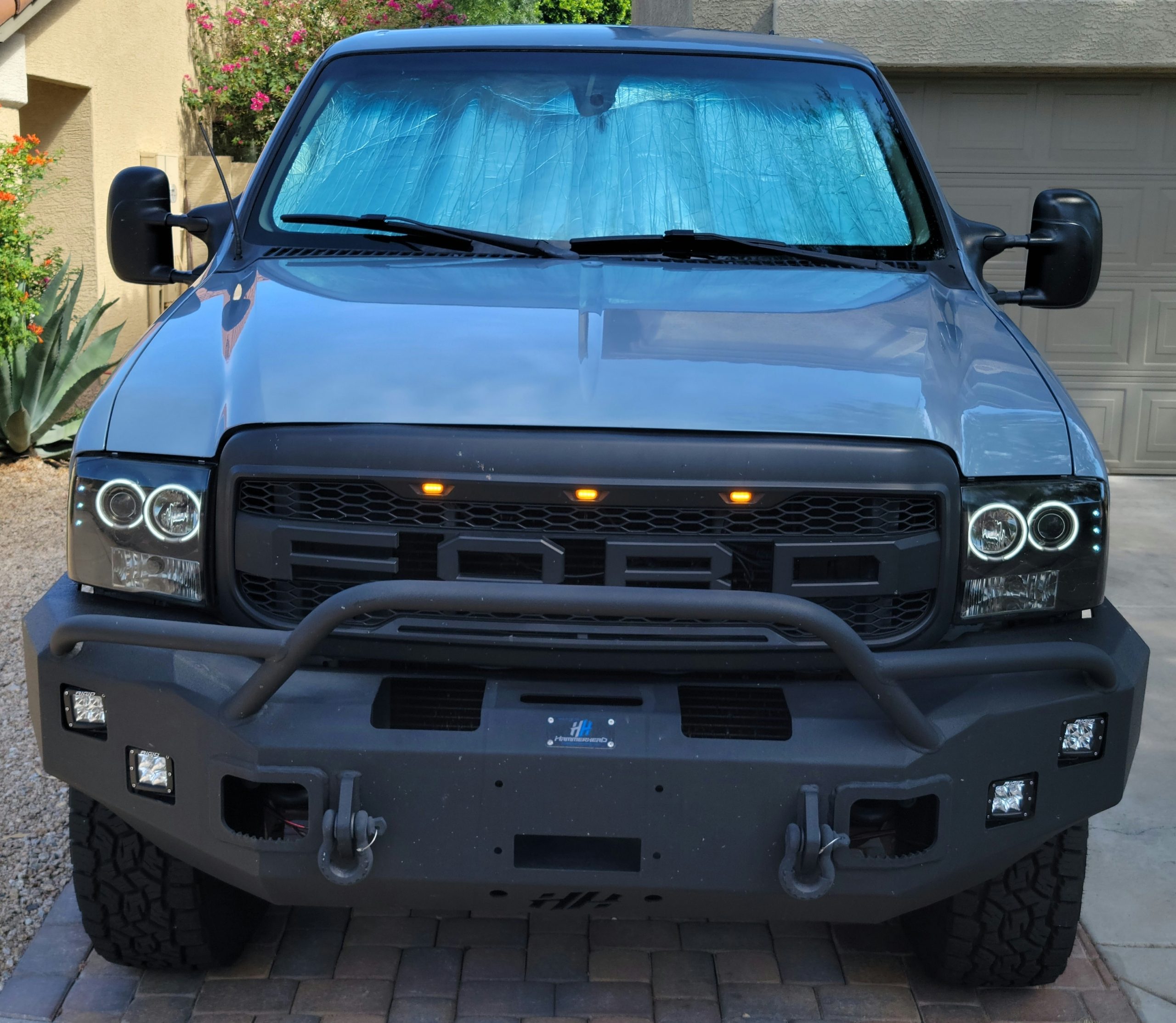 2000 Ford Excursion Limited. V10 Triton – Str8Up Toy Trader