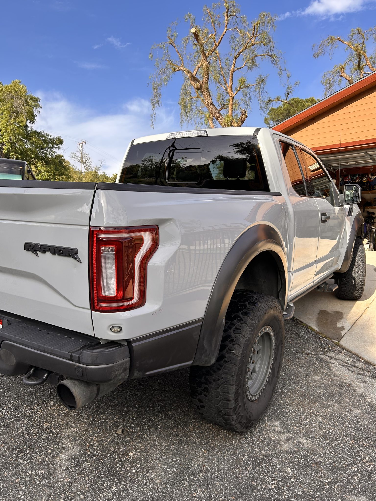 2017 FORD F150 RAPTOR SUPER CAB – Str8Up Toy Trader