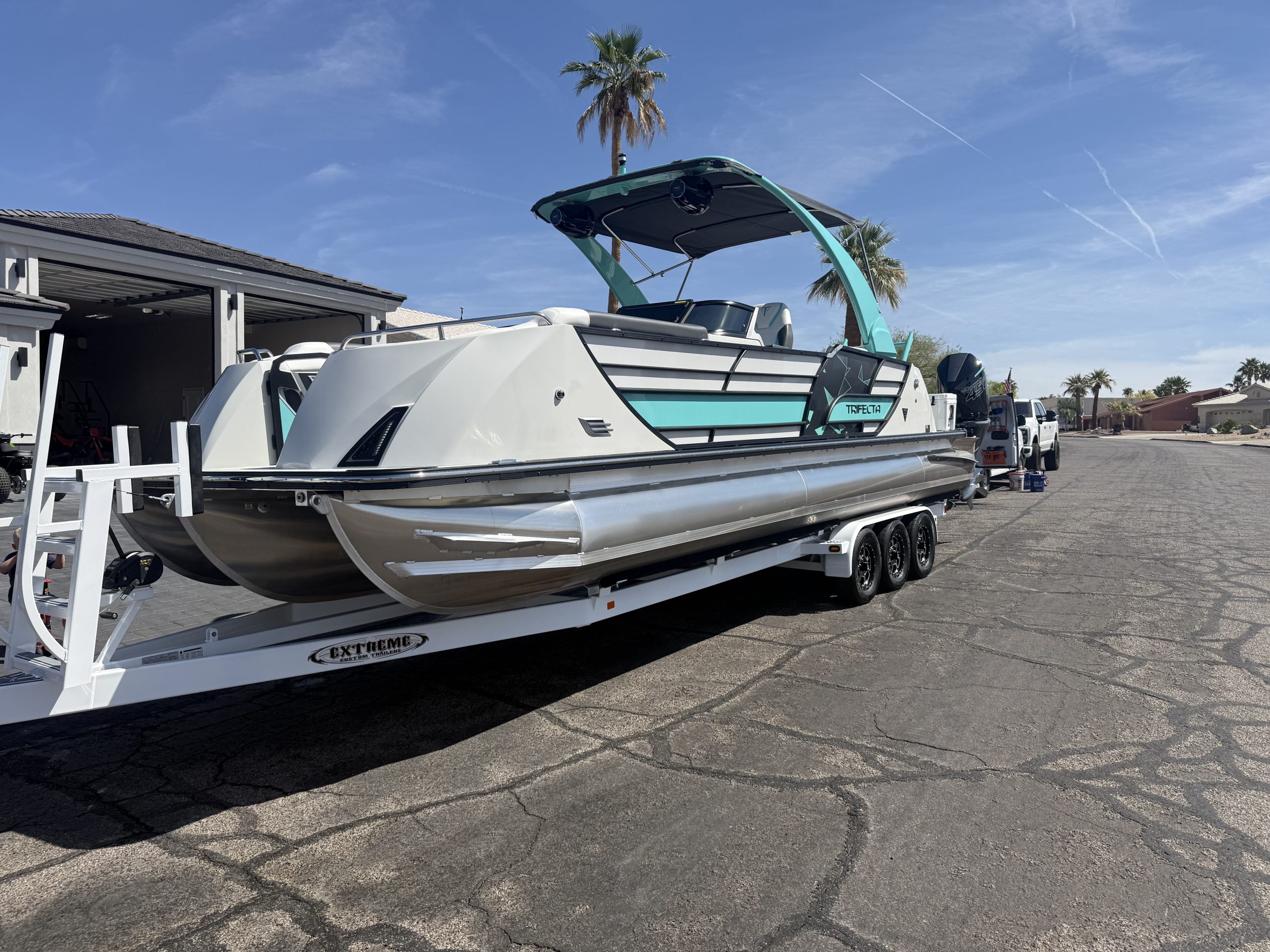 2024 Trifecta Tritoon w/ Twin 450R’s – Str8Up Toy Trader