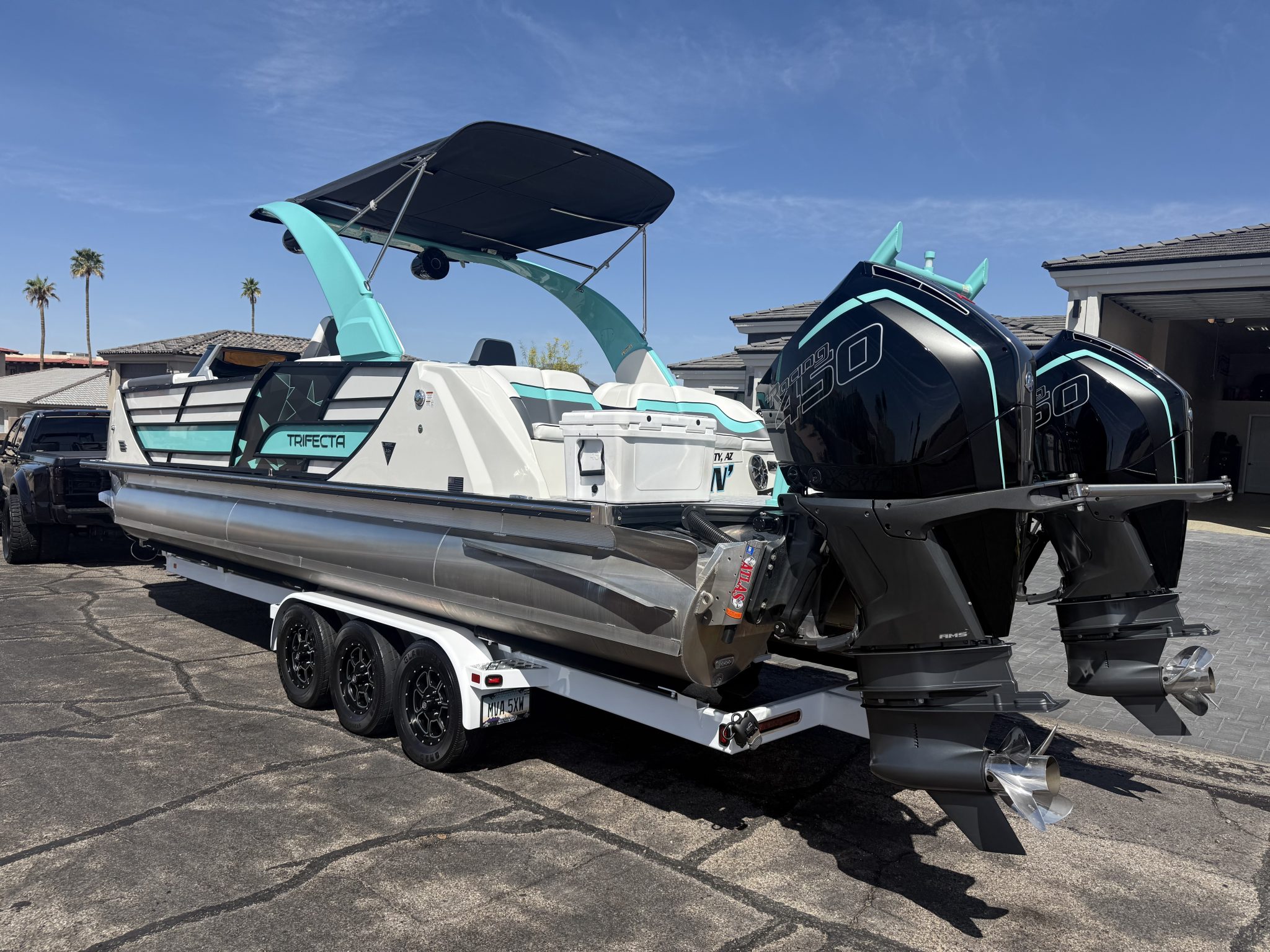 2024 Trifecta Tritoon w/ Twin 450R’s – Str8Up Toy Trader