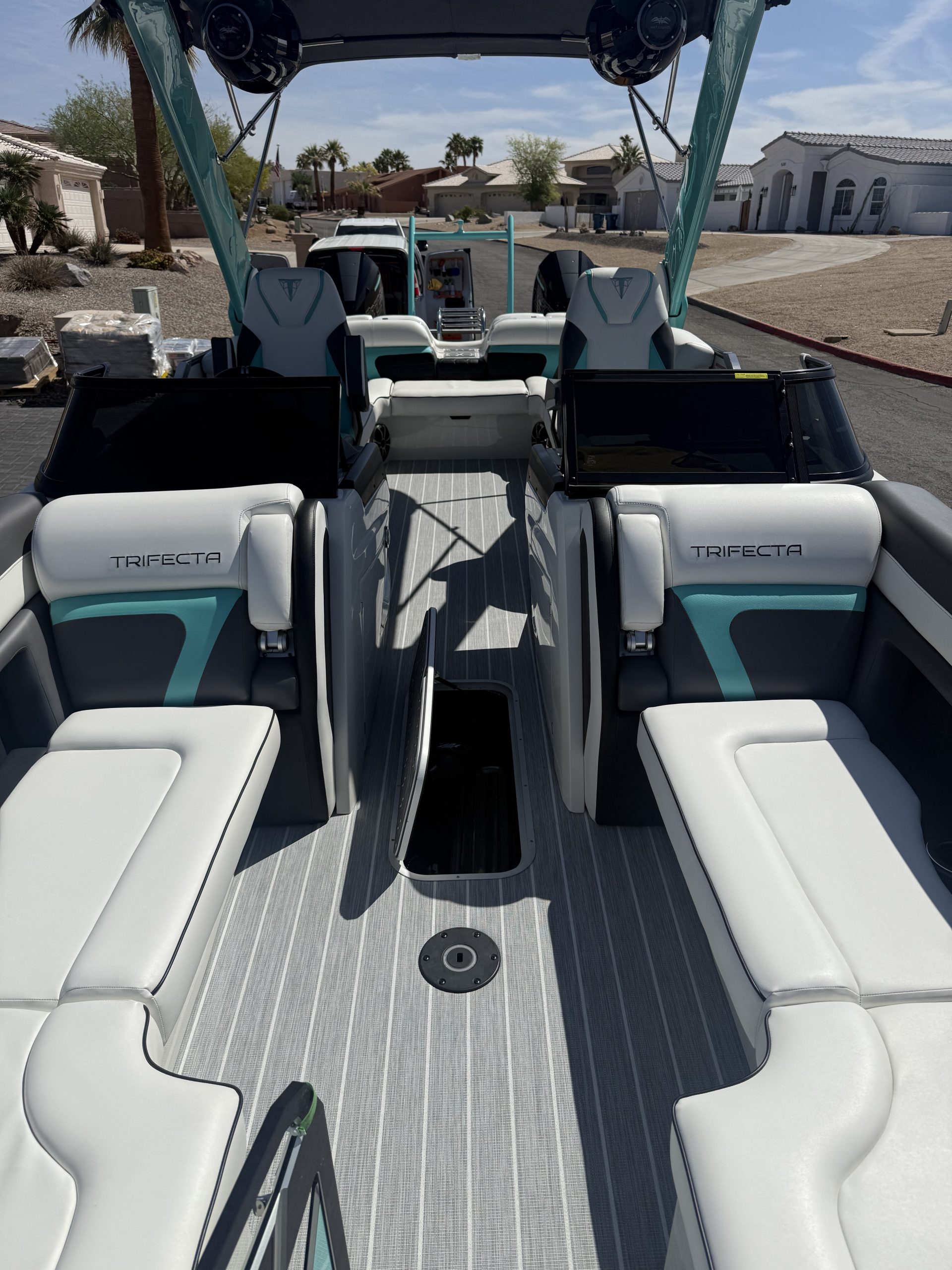 2024 Trifecta Tritoon w/ Twin 450R’s – Str8Up Toy Trader