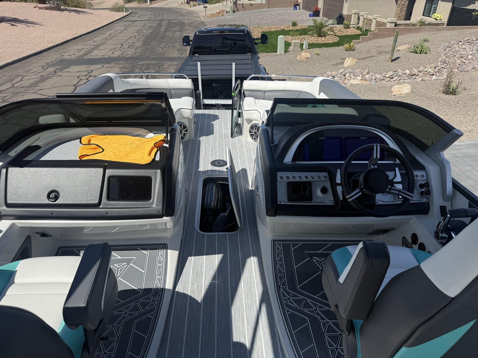 2024 Trifecta Tritoon w/ Twin 450R’s – Str8Up Toy Trader