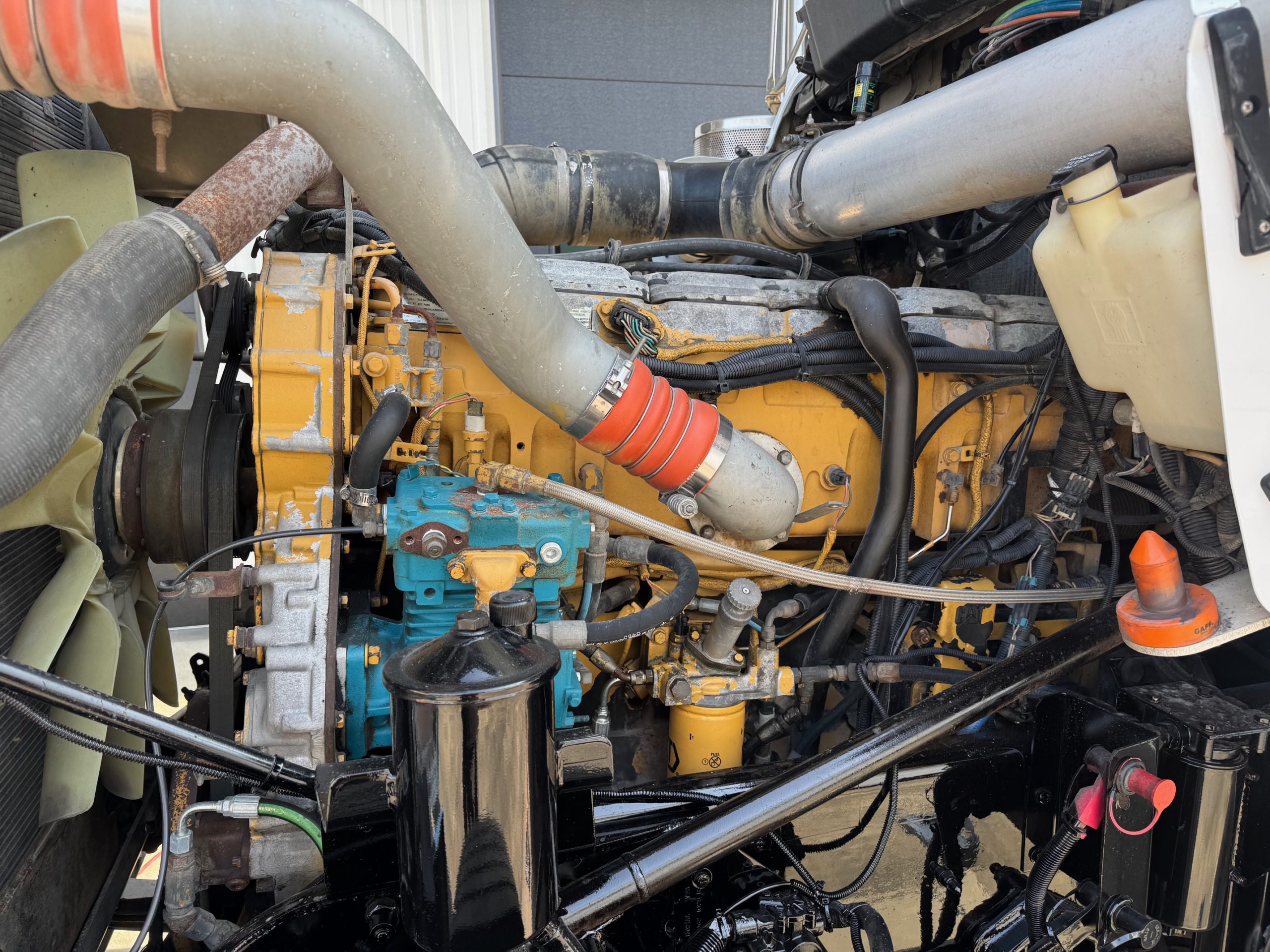 2009 Peterbilt 386 Factory Day Cab Truck – Str8Up Toy Trader