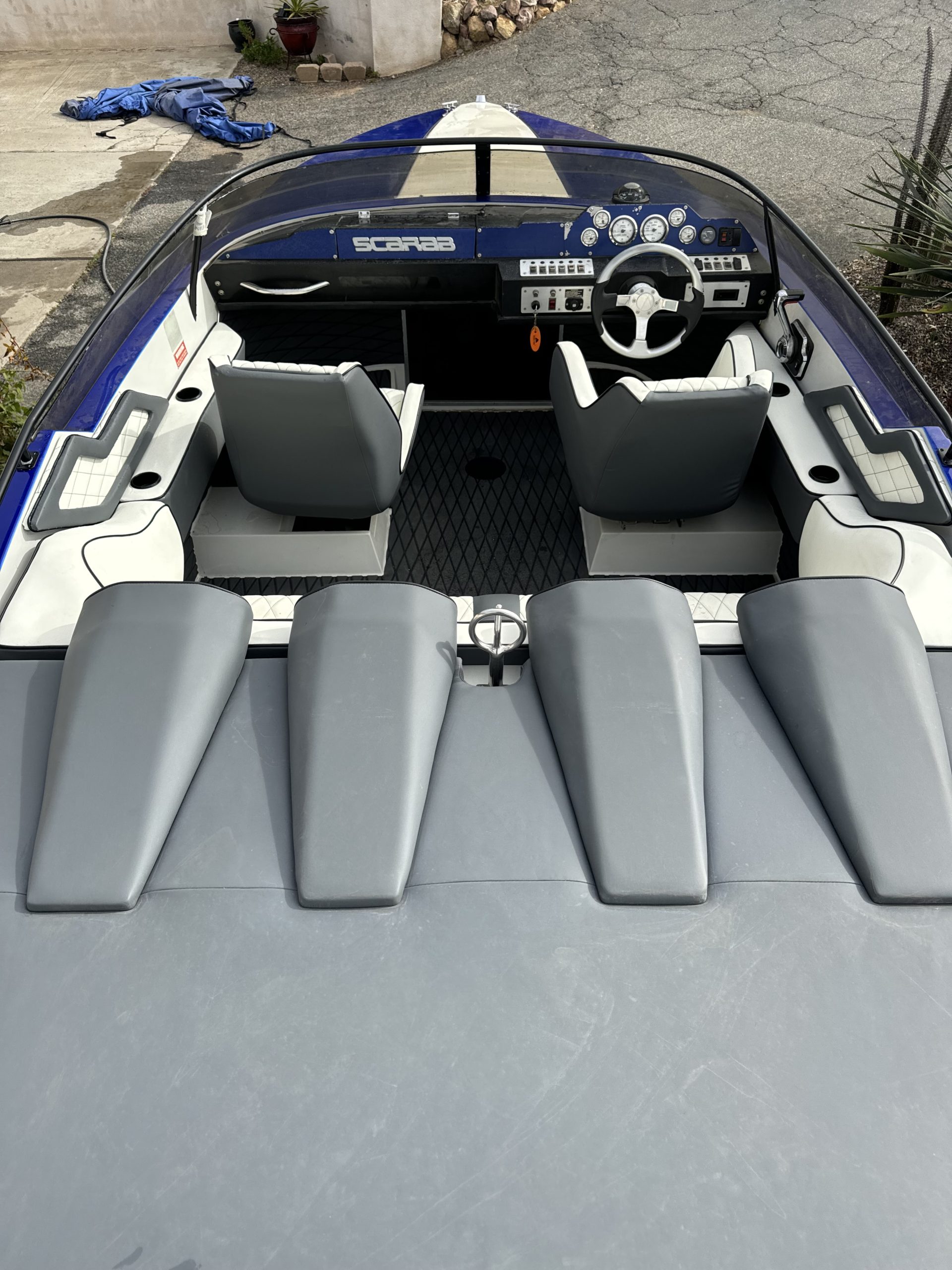 1986 21’ Scarab – Str8Up Toy Trader