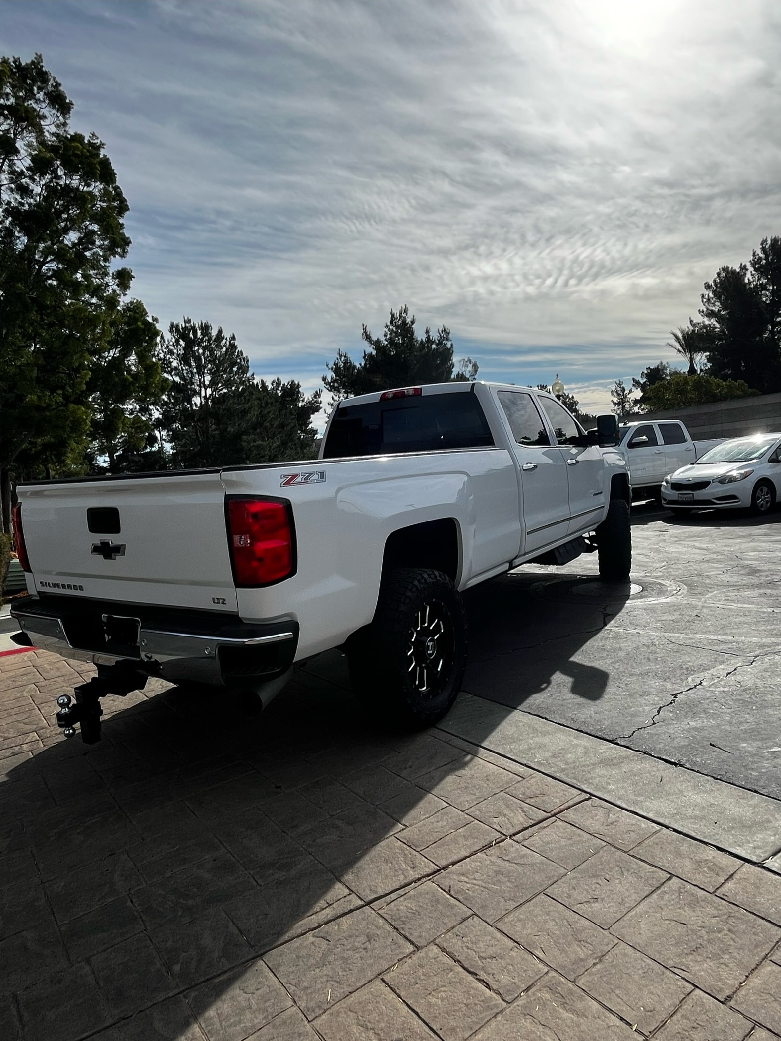 2017 Chevy Duramax 2500 4×4 – Str8Up Toy Trader