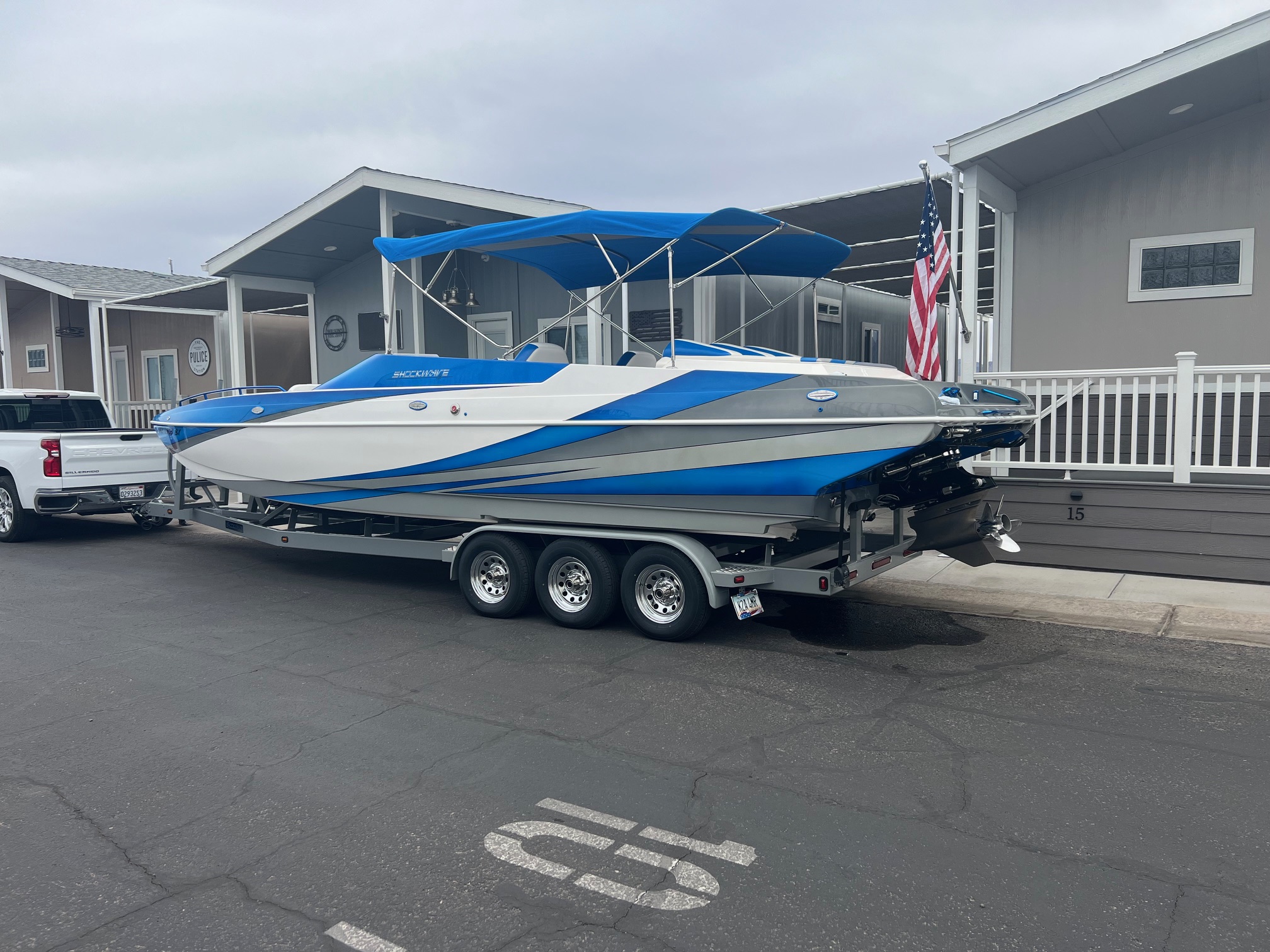 2017 Shockwave 28′ Deck – Str8Up Toy Trader