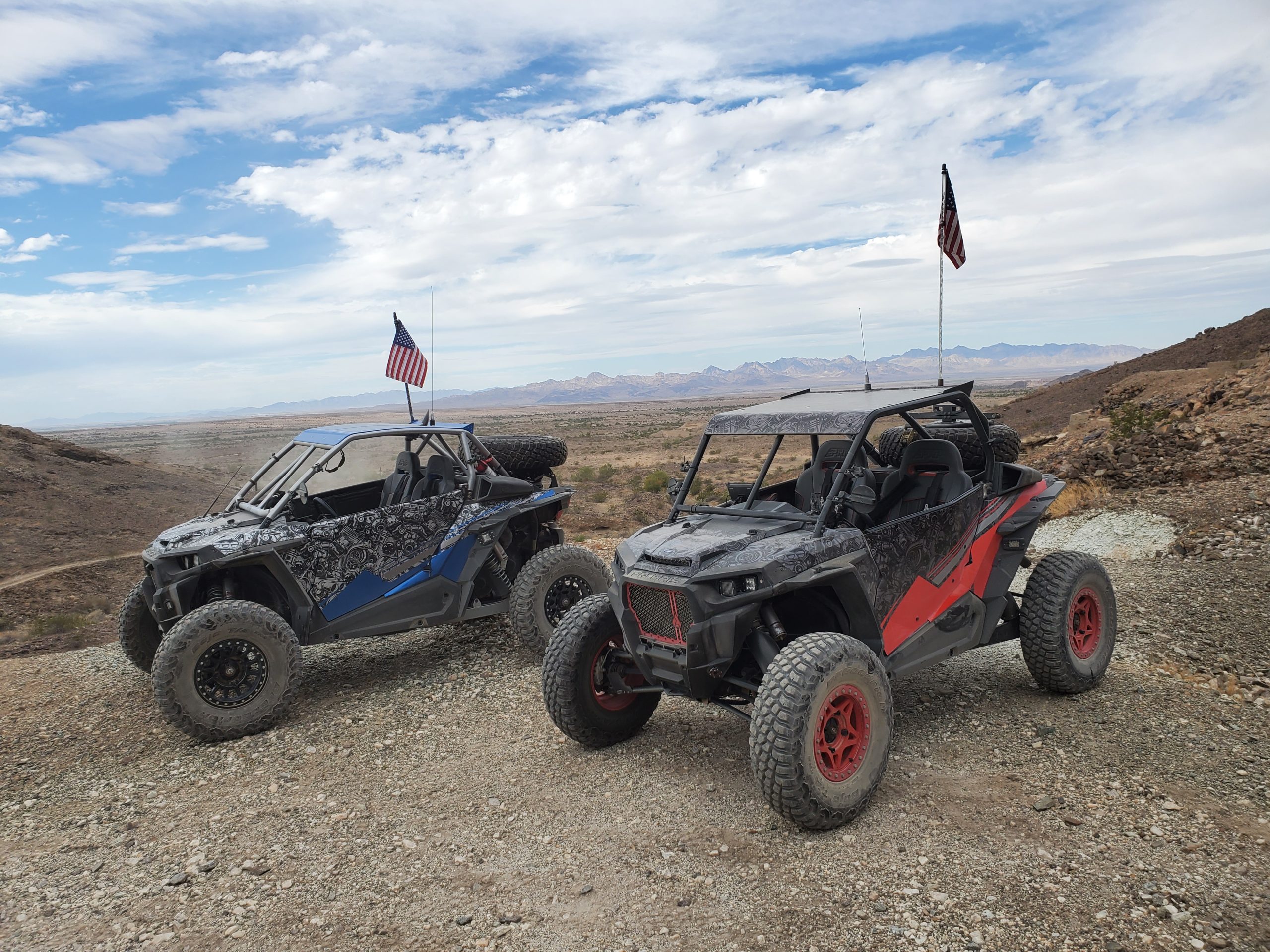 MATCHING RZRs & Trailer – Polaris RZR XP Turbo cars and 22’ Carson ...