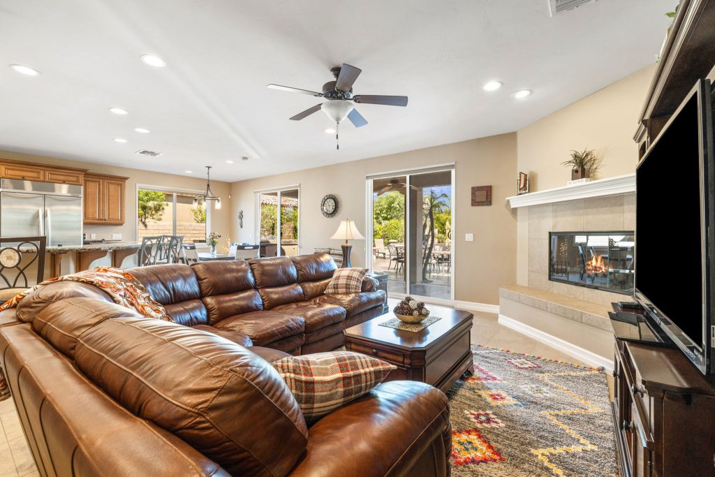 Stunning 6 Bed RV Garage Pool Home in Bermuda Dunes! – Str8Up Toy Trader