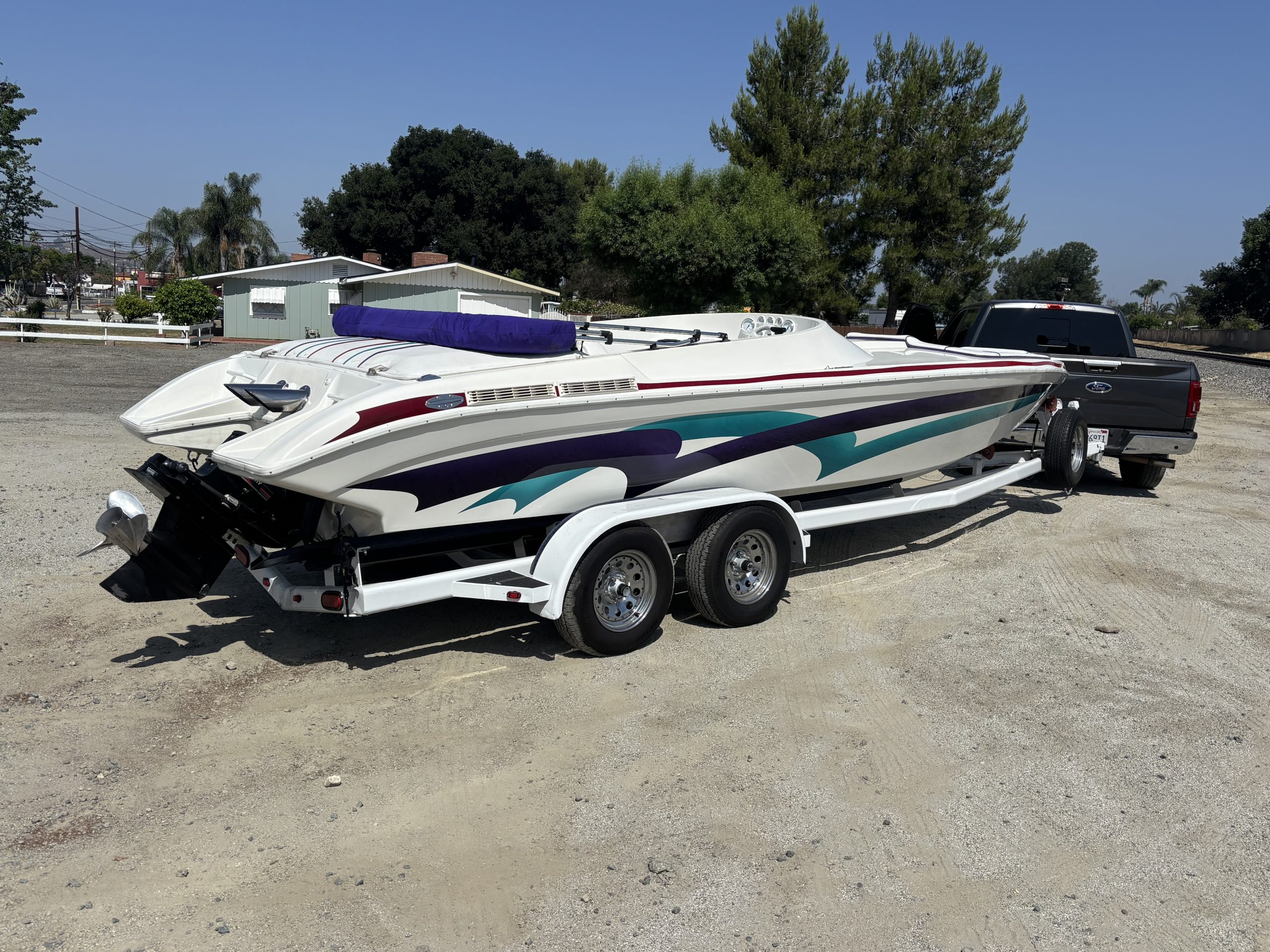 1996 26ft Commander – Str8Up Toy Trader