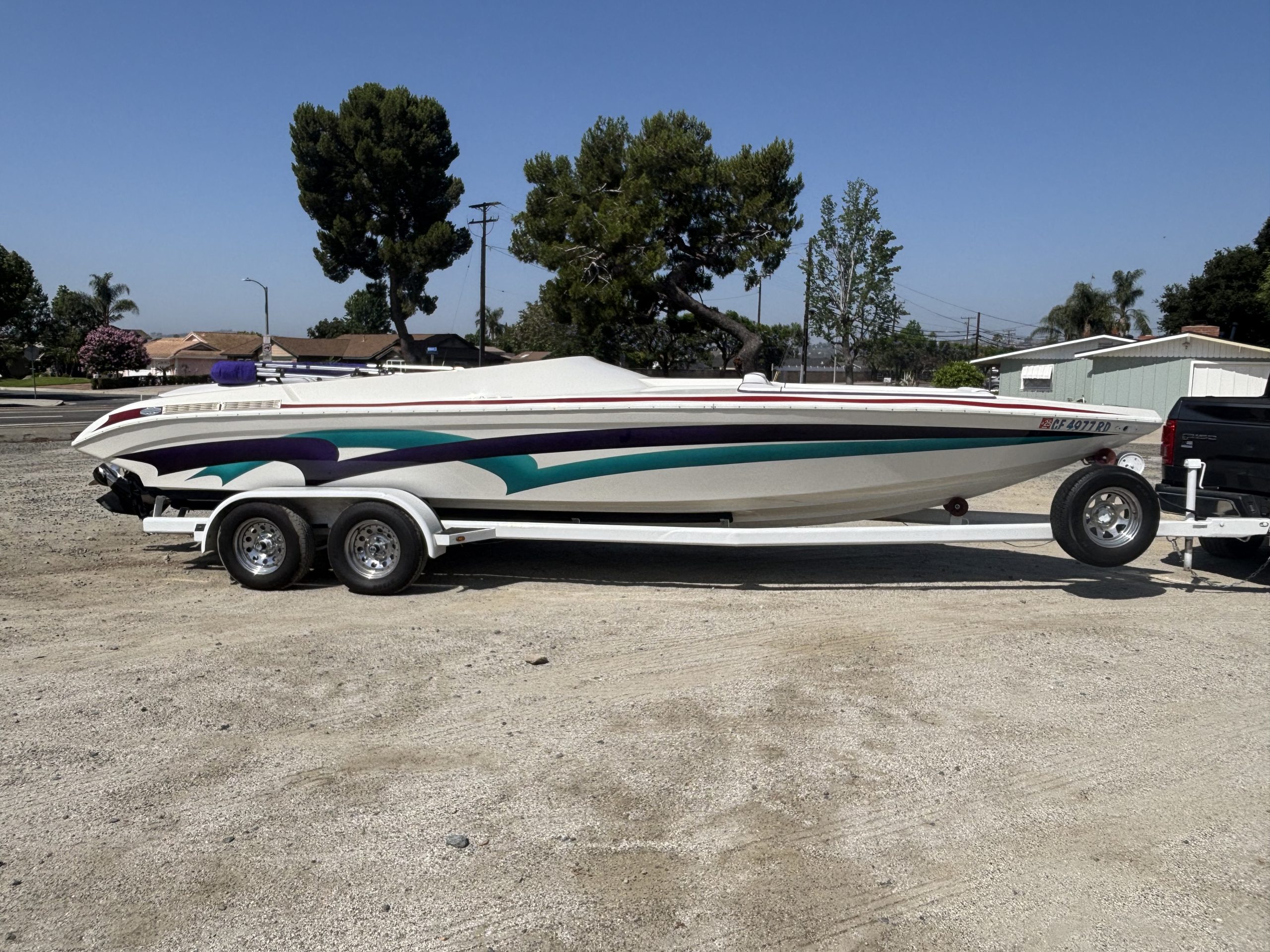 1996 26ft Commander – Str8Up Toy Trader
