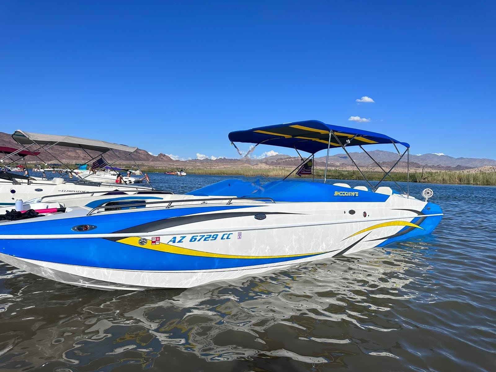 Shockwave 28 Deck Boat – Str8Up Toy Trader