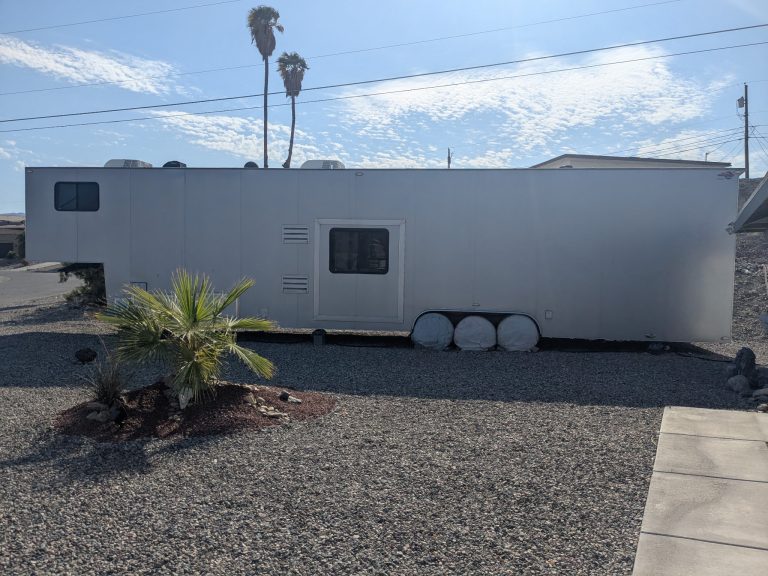 Volvo 2000 60 Series Engine and 2018 Progressive Custom 48′ fifth wheel ...