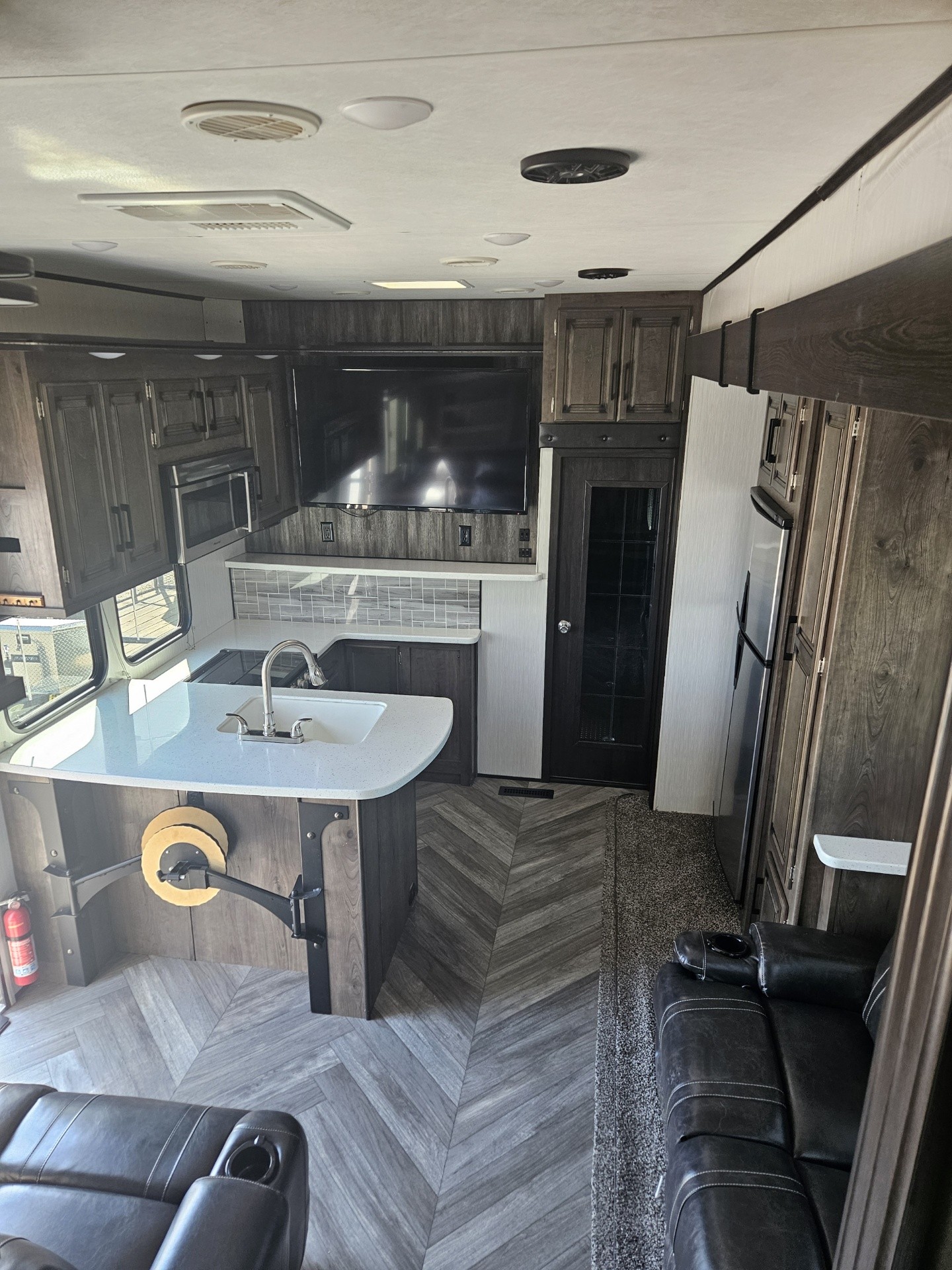 2021 Heartland Torque 378 – Str8Up Toy Trader